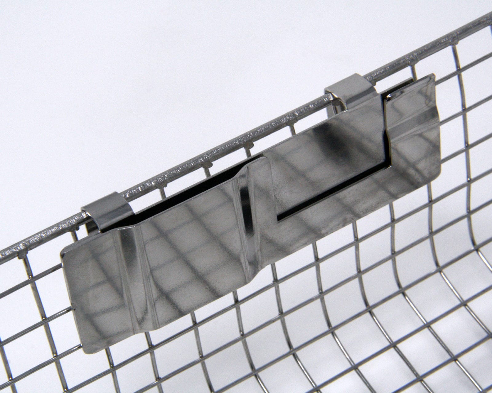 Cleaning Monitor Holder: Ultrasonic Baths and Washer-Disinfectors